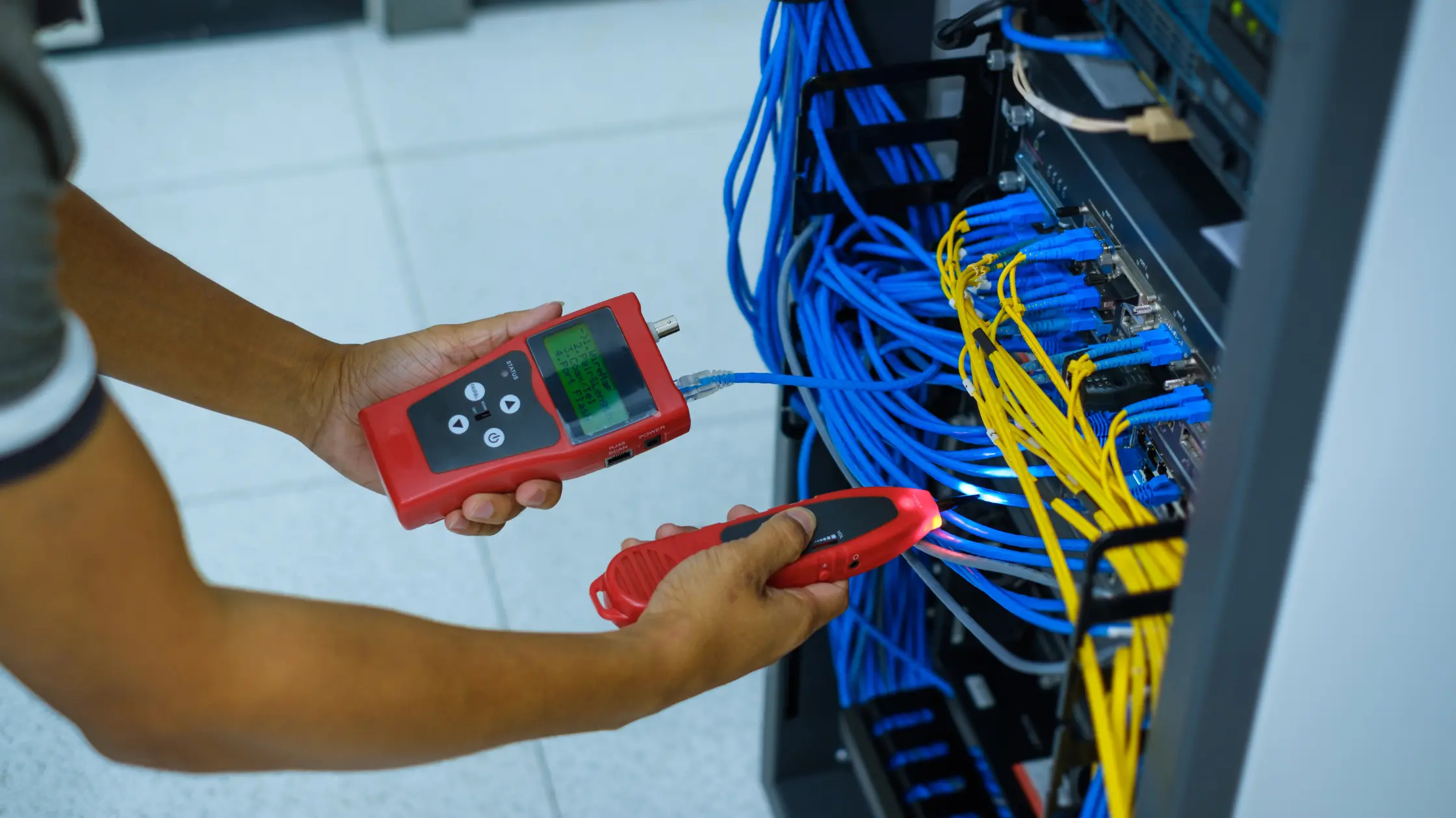 Rethinking Network Design to Improve Overall Performance with Structured Cabling - Sparco